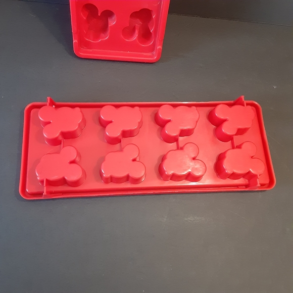 UNKNOWN | Kitchen | Vintage Disneys Mickey Mouse Head Plastic Ice ...
